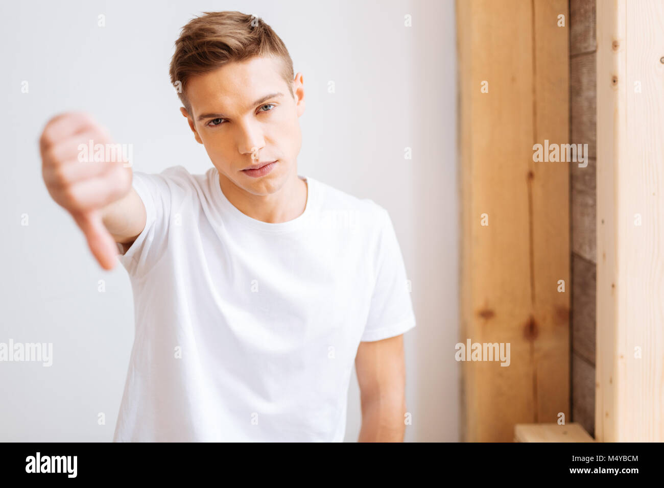 Dissatisfied hi-res stock photography and images - Alamy