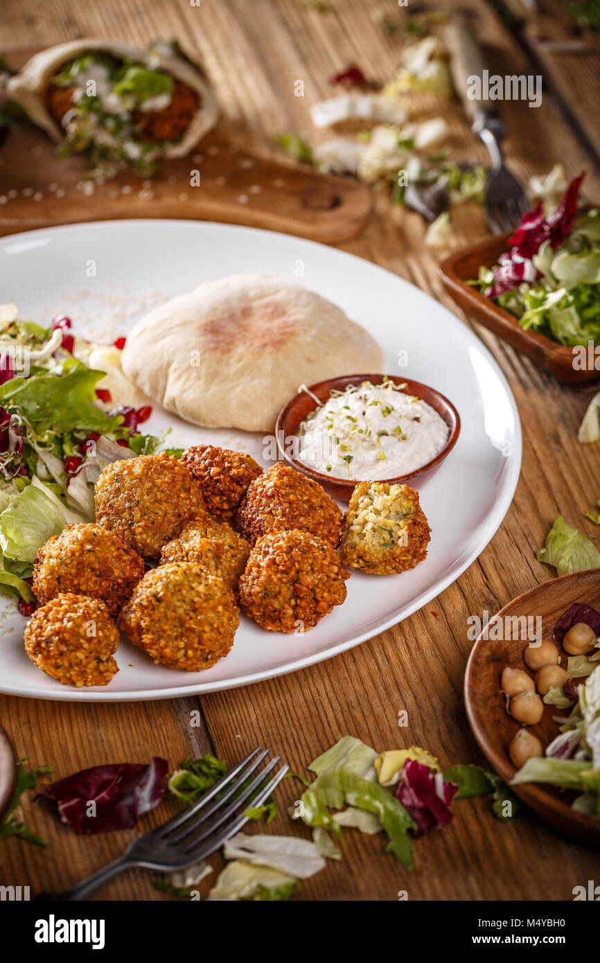 Falafel sauce hi-res stock photography and images - Alamy