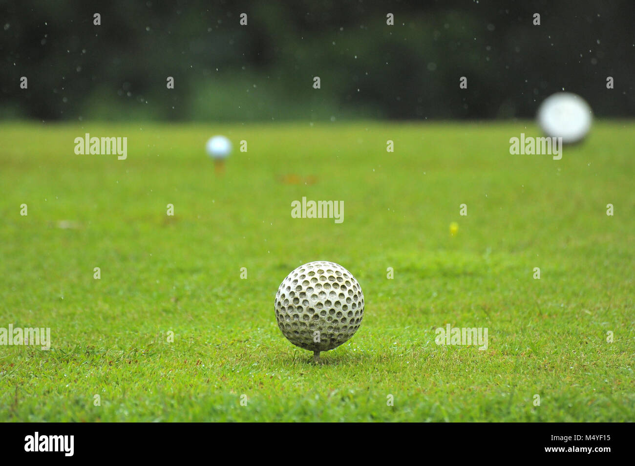 Dirty golf ball hi-res stock photography and images - Alamy