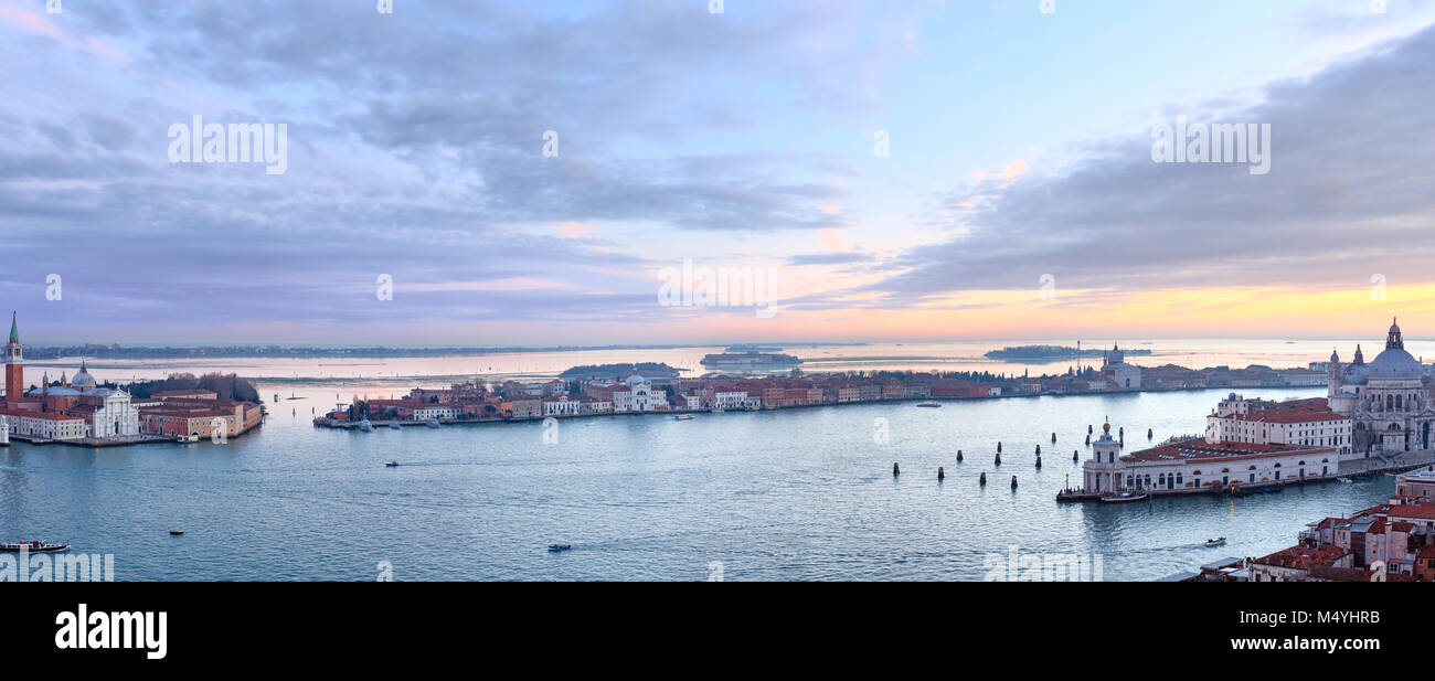 Pink sunset venice italy hi-res stock photography and images - Alamy