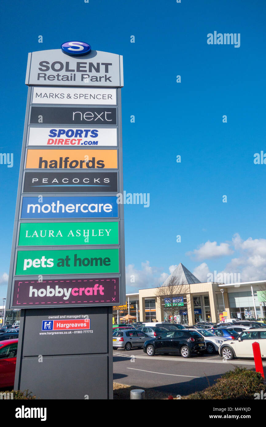 Solent retail park hi-res stock photography and images - Alamy
