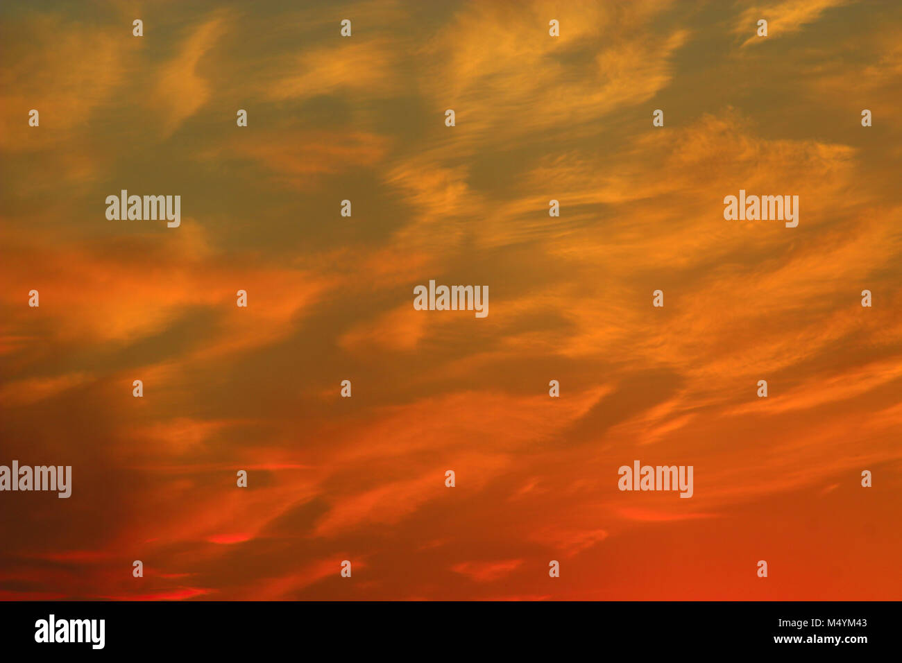 Yellow sun beams hi-res stock photography and images - Alamy
