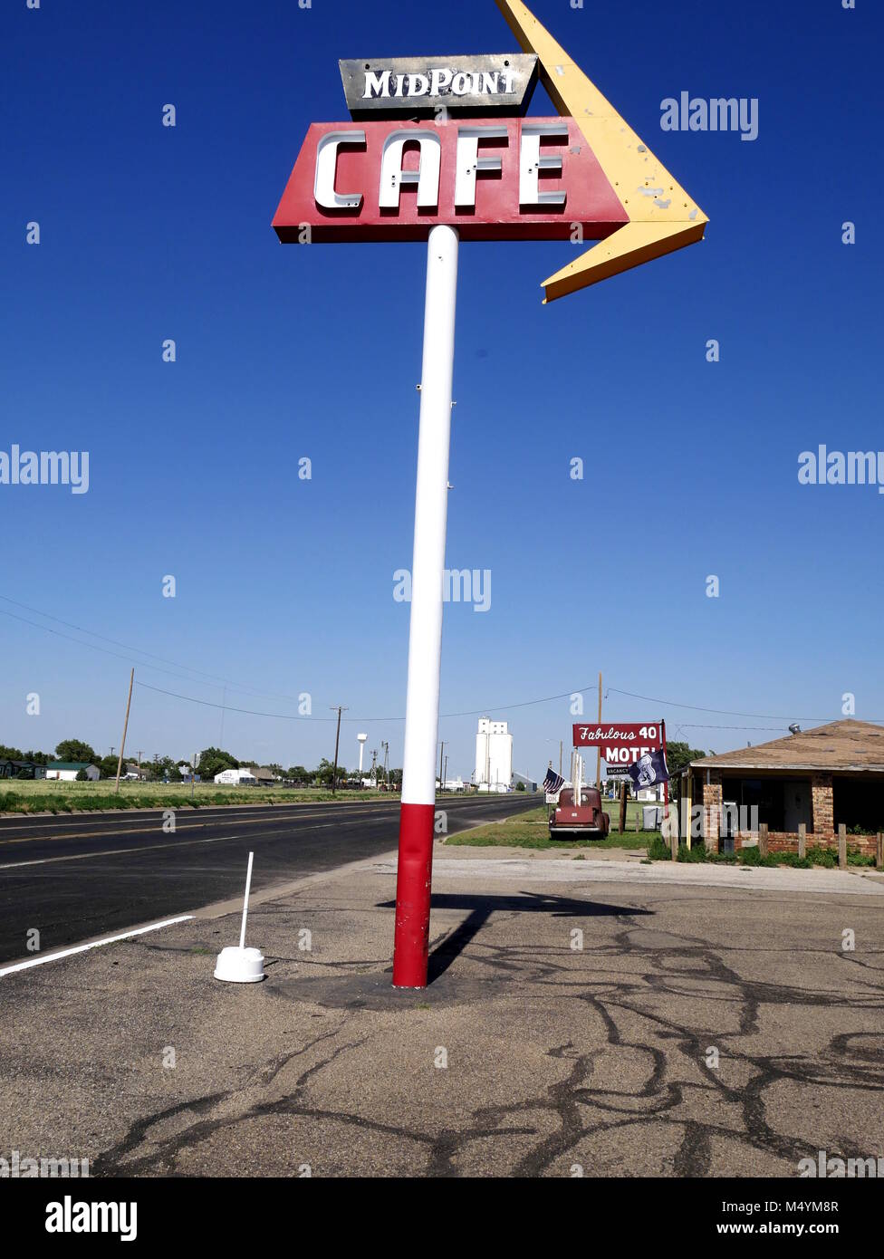 Midpoint Cafe (midpoint of route 66),Adrian,Texas Stock Photo - Alamy