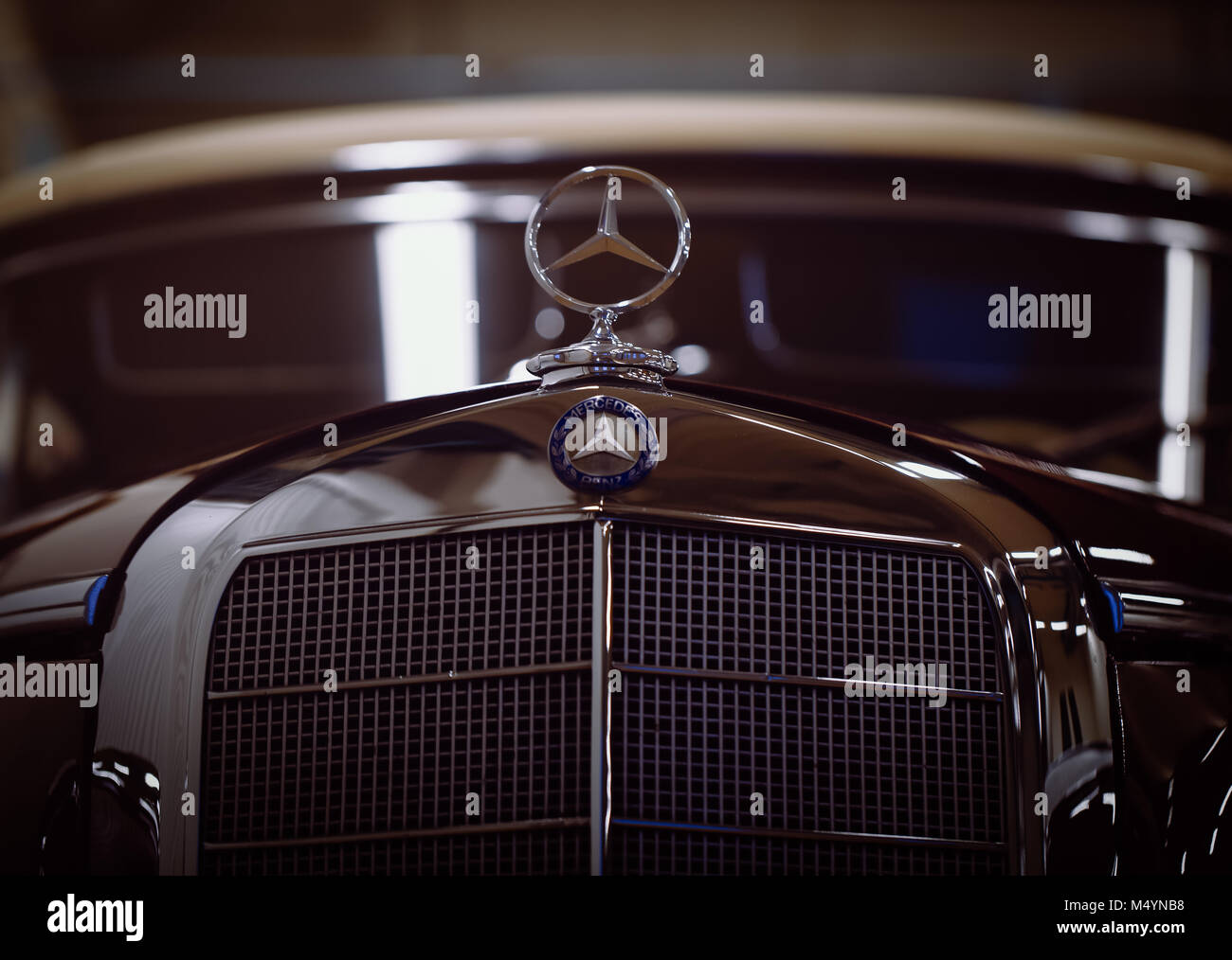 Classic mercedes hi-res stock photography and images - Alamy