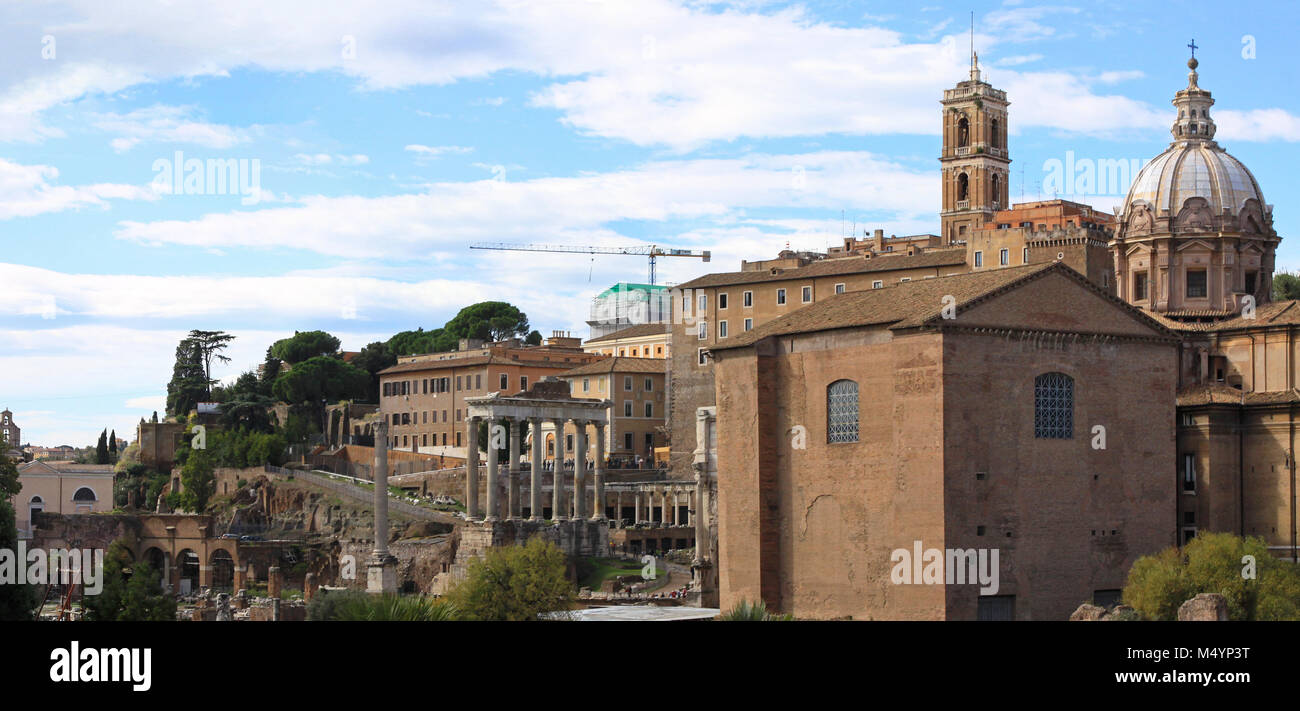 Roman senate house hi-res stock photography and images - Alamy