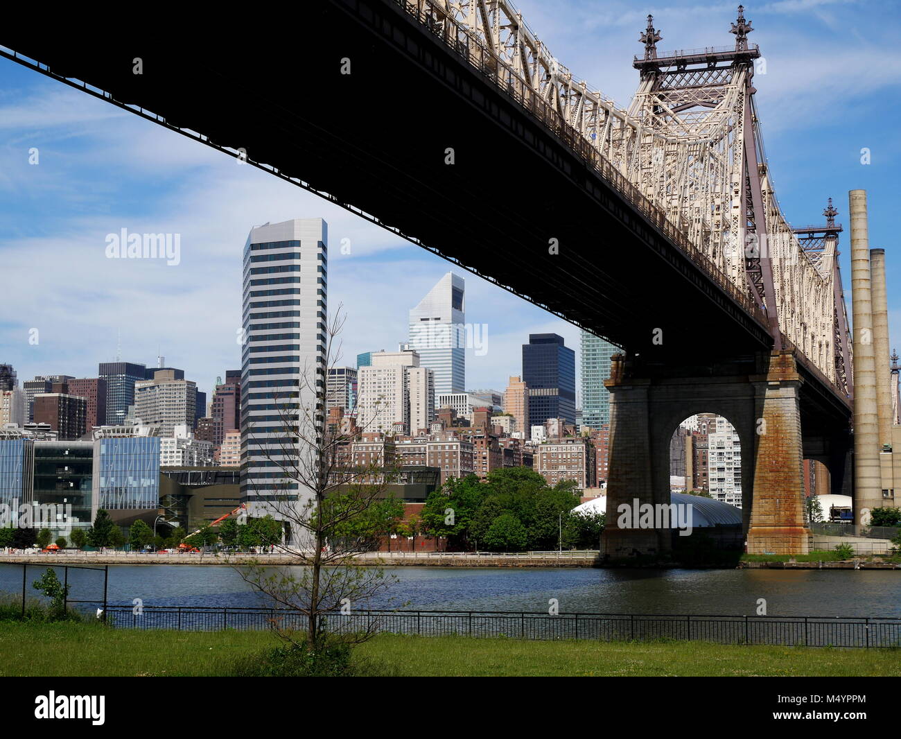 Queensborough bridge view manhattan hi-res stock photography and images ...