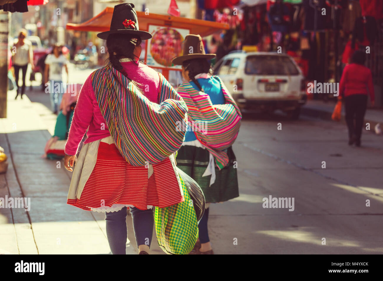 Peruvian costume hi-res stock photography and images - Alamy