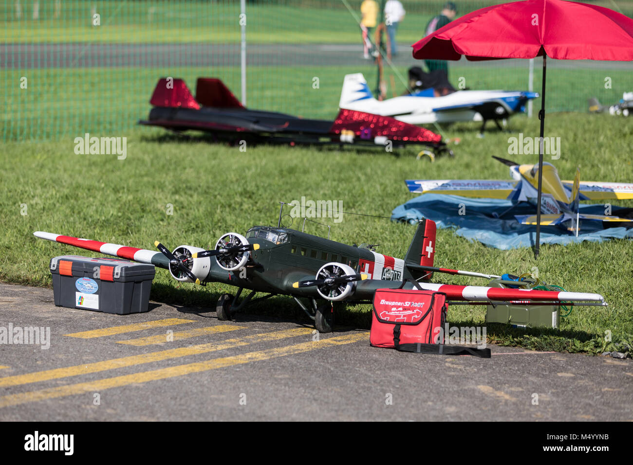 Remote control model hi-res stock photography and images - Alamy