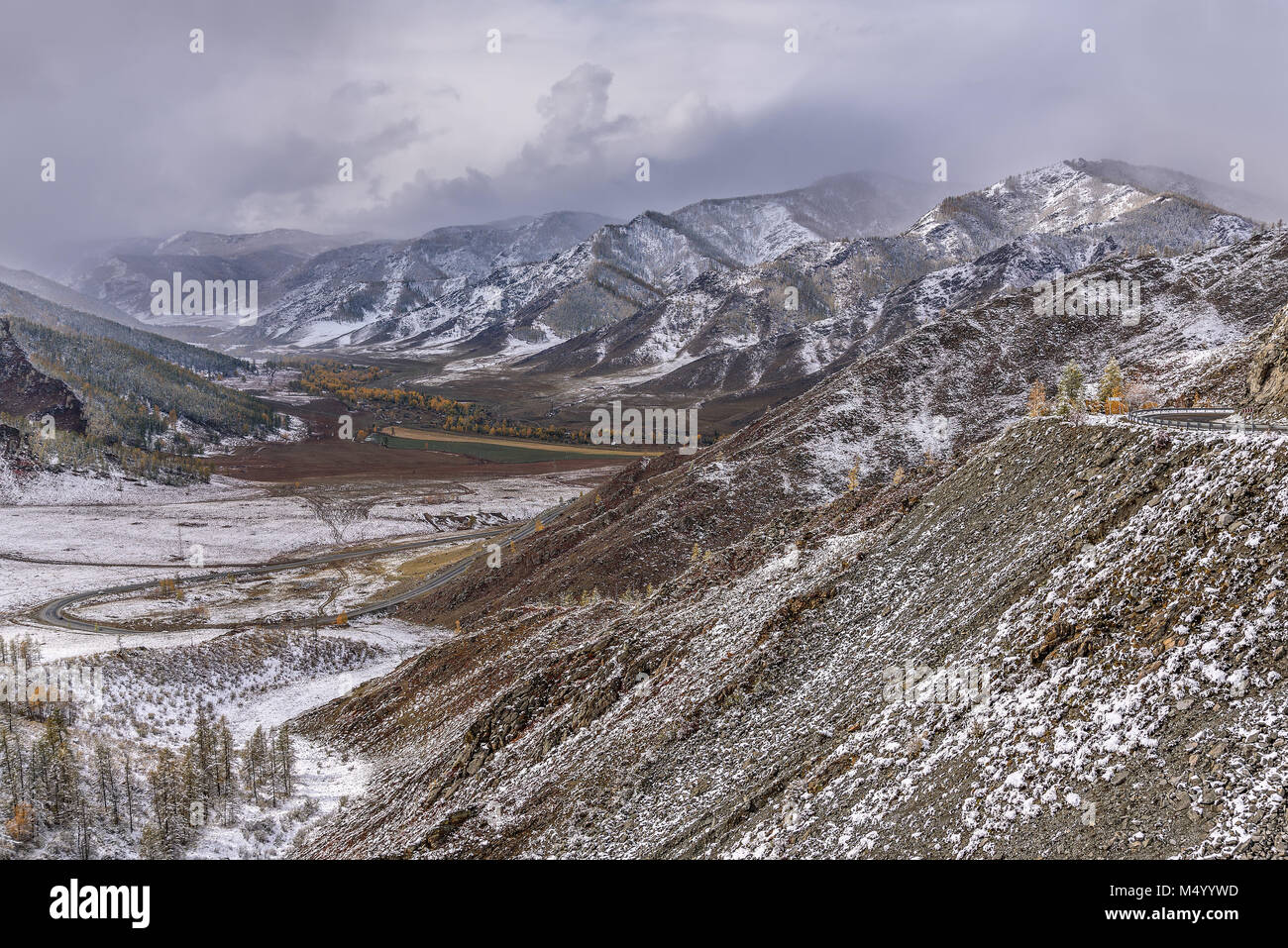 Valley curve hi-res stock photography and images - Alamy