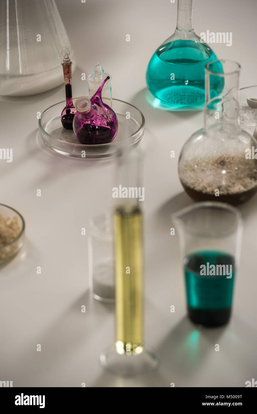 Laboratory glassware with liquid Stock Photo - Alamy