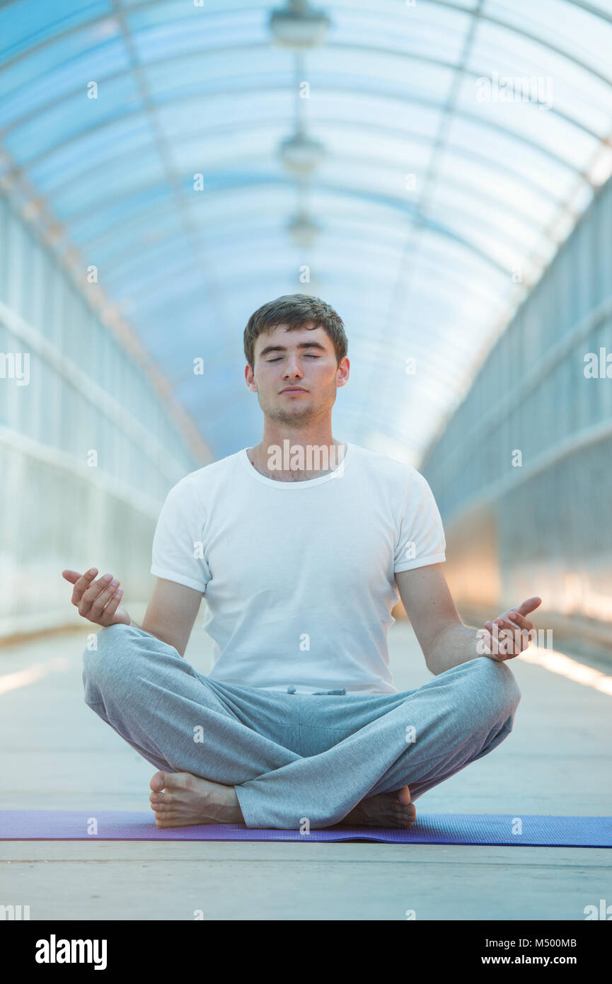 Yoga bridge pose man hi-res stock photography and images - Alamy
