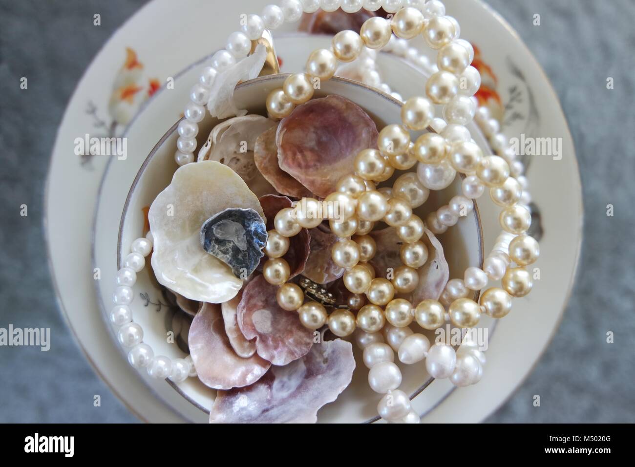 Pearls and shells Stock Photo - Alamy