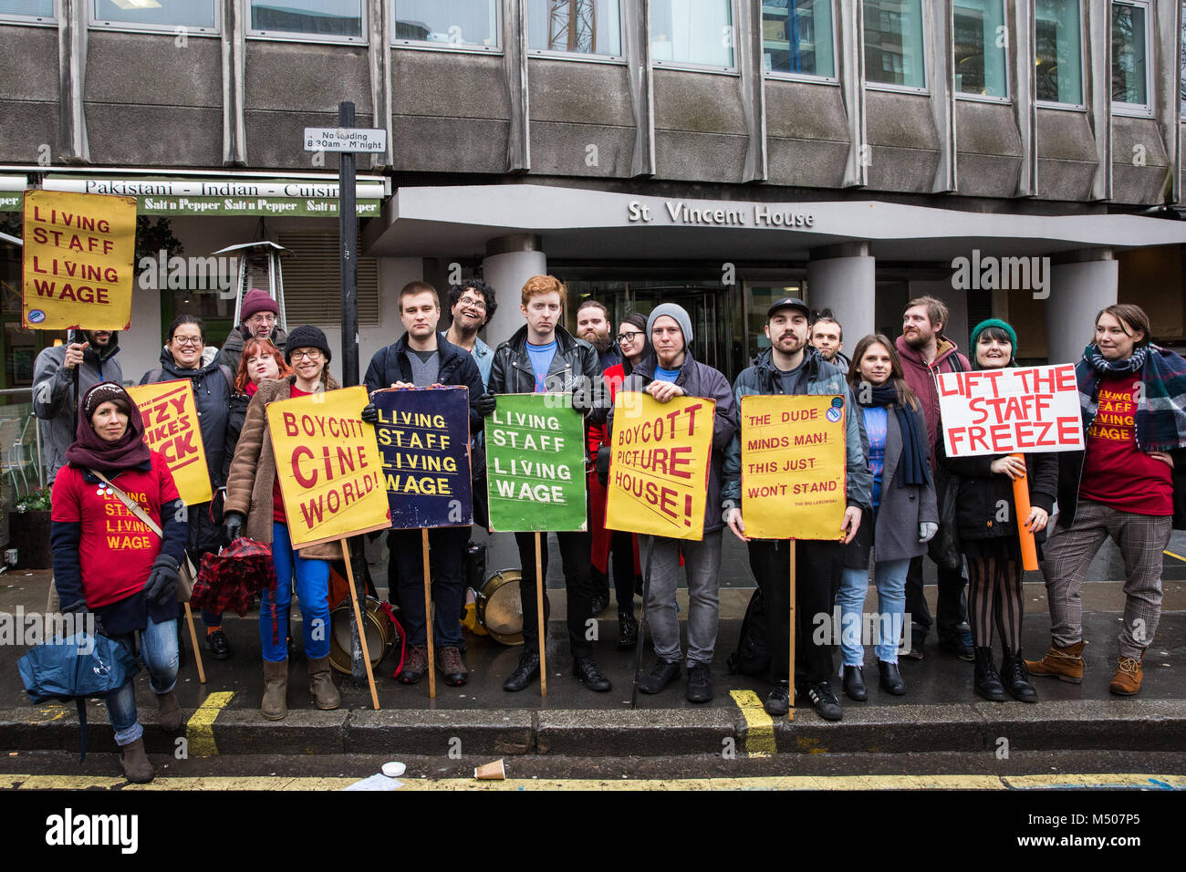 Cineworld cinema uk staff hi-res stock photography and images - Alamy