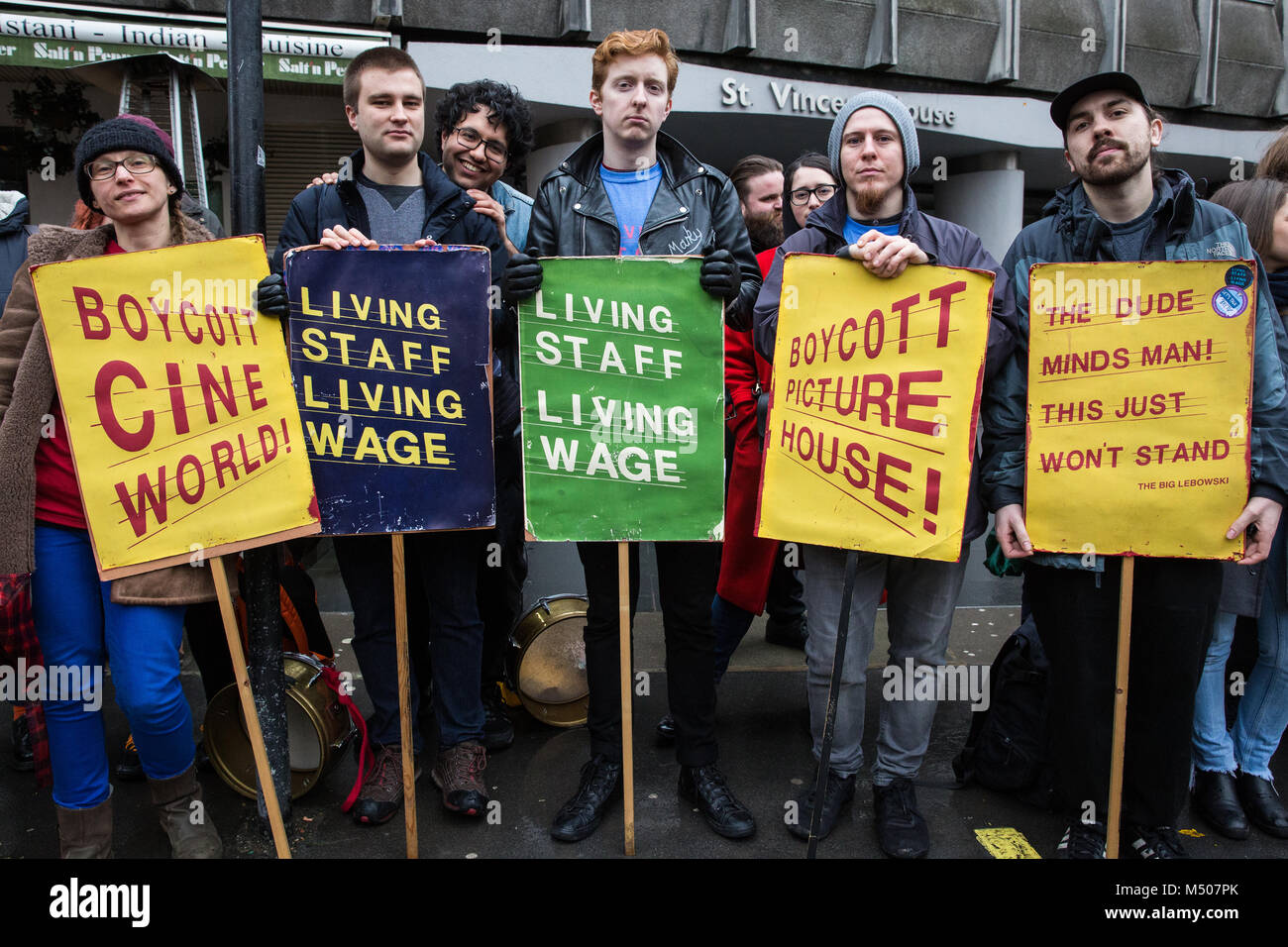 Cineworld cinema uk staff hi-res stock photography and images - Alamy