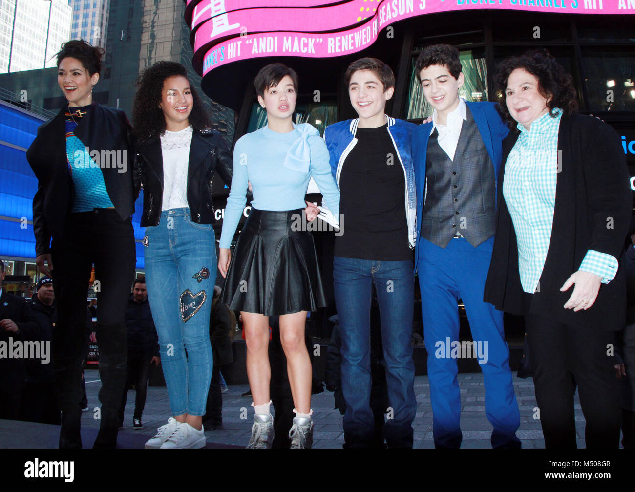 New York, USA. 19th February, 2018. Lilan Bowden. Sofia Wylie, Peyton ...