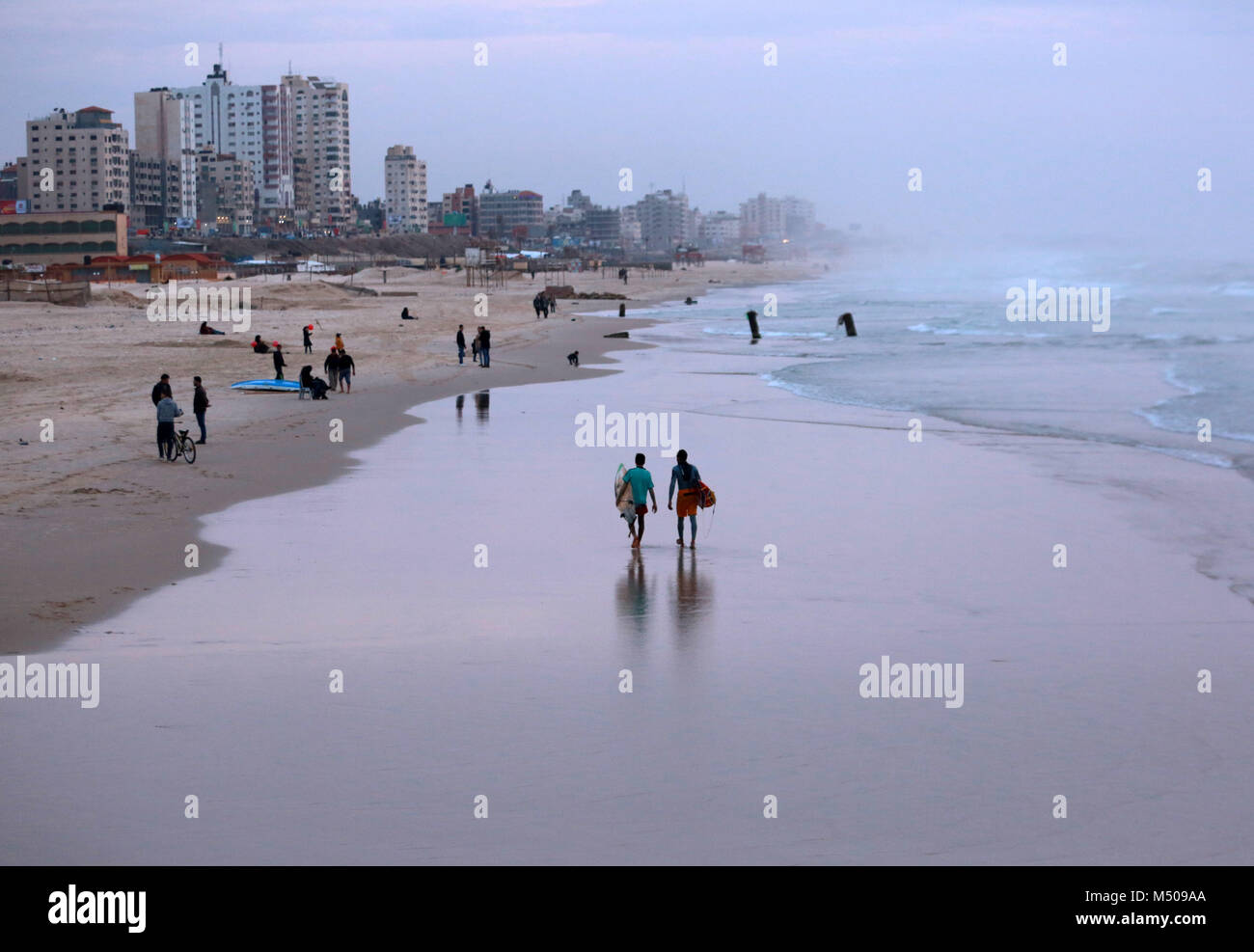 Gaza City, The Gaza Strip, Palestine. 19th Feb, 2018. Palestinian ...