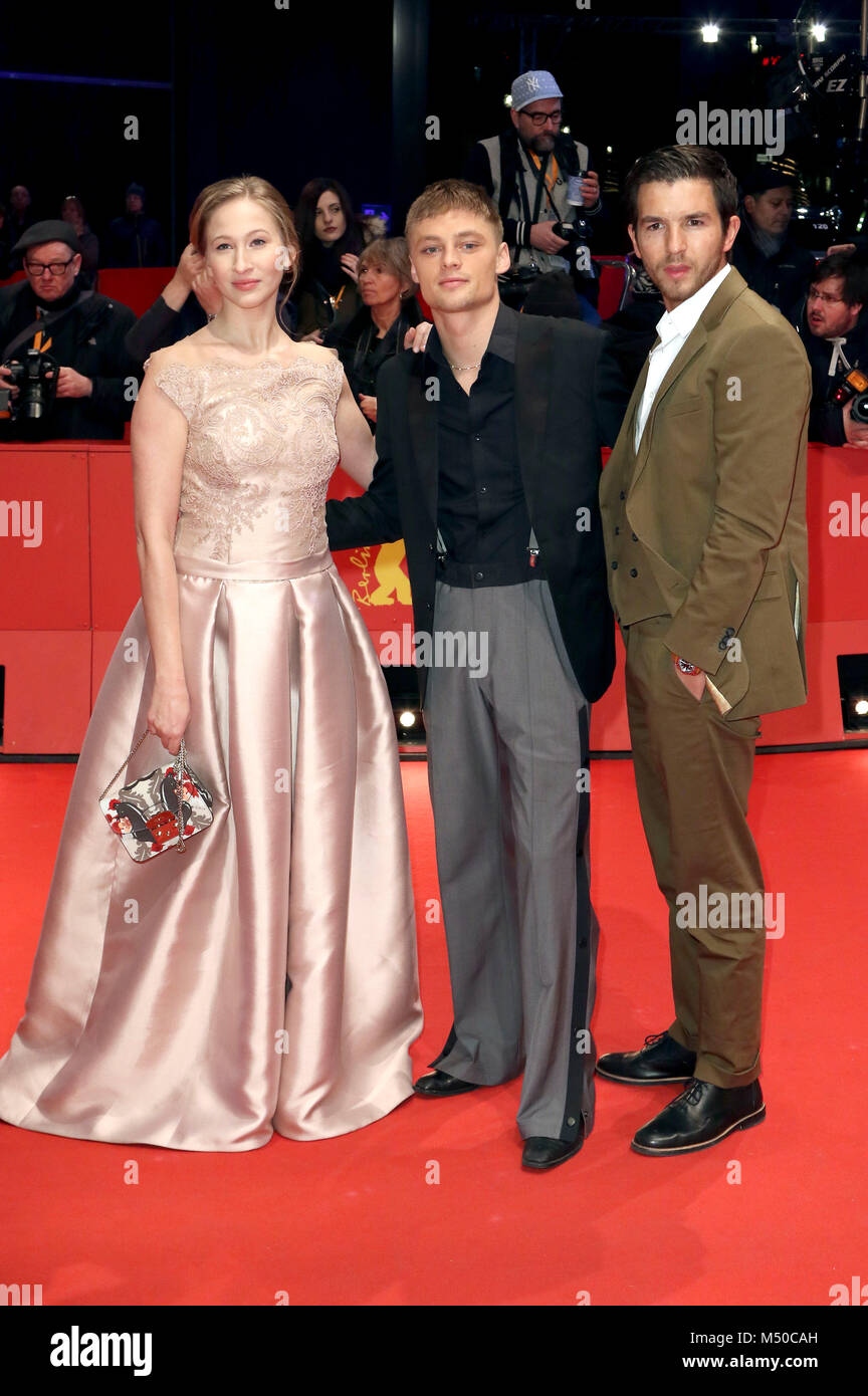 Berlin, Germany. 19th Feb, 2018. Reka Tenki, Jonas Smulders und Matteo ...