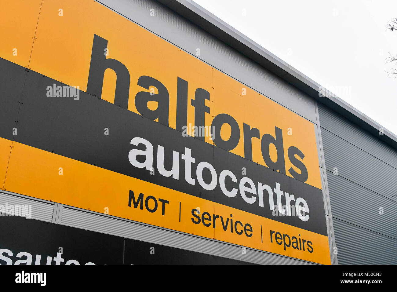 Halfords halfords sign shop hi-res stock photography and images - Alamy