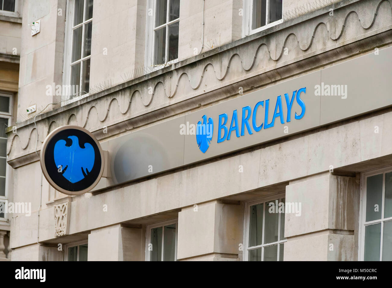Barclays storefront hi-res stock photography and images - Alamy