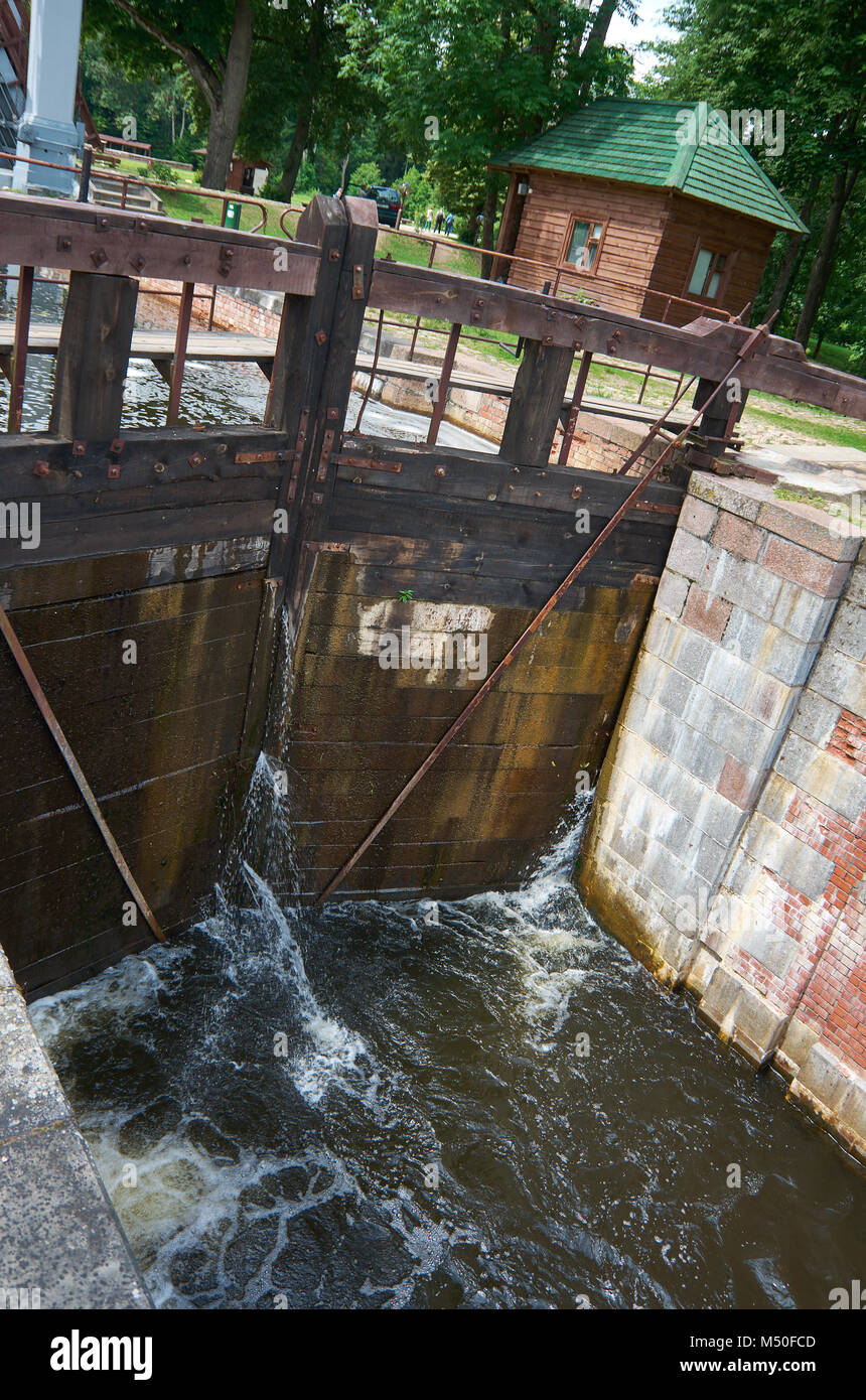 Gateways sluice (locks Stock Photo - Alamy