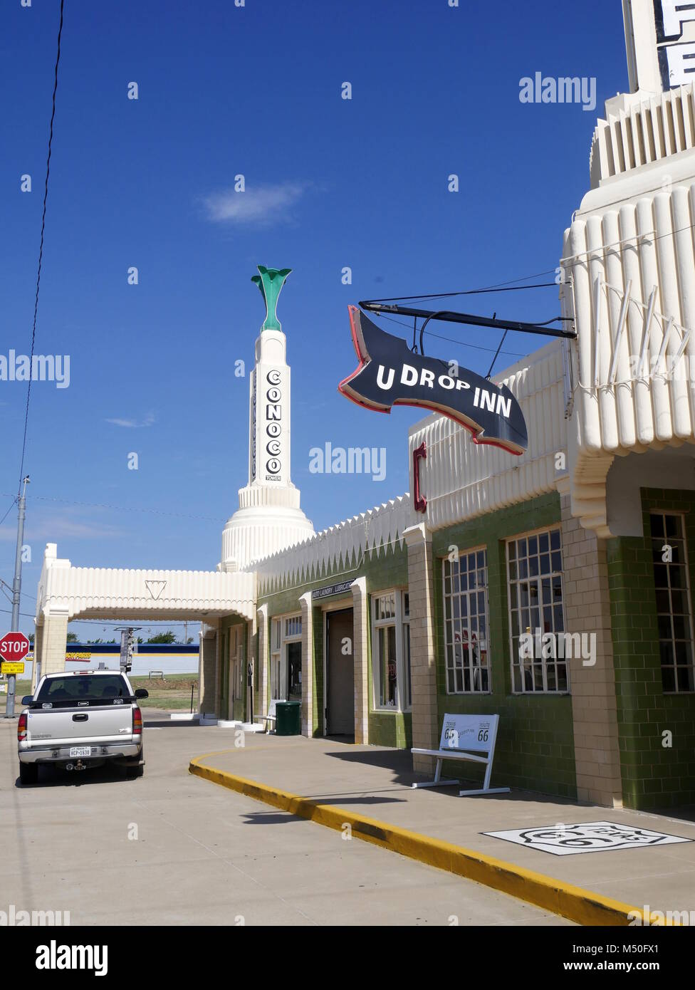 Historic U Drop Inn,Shamrock,Texas,Route 66 Stock Photo - Alamy