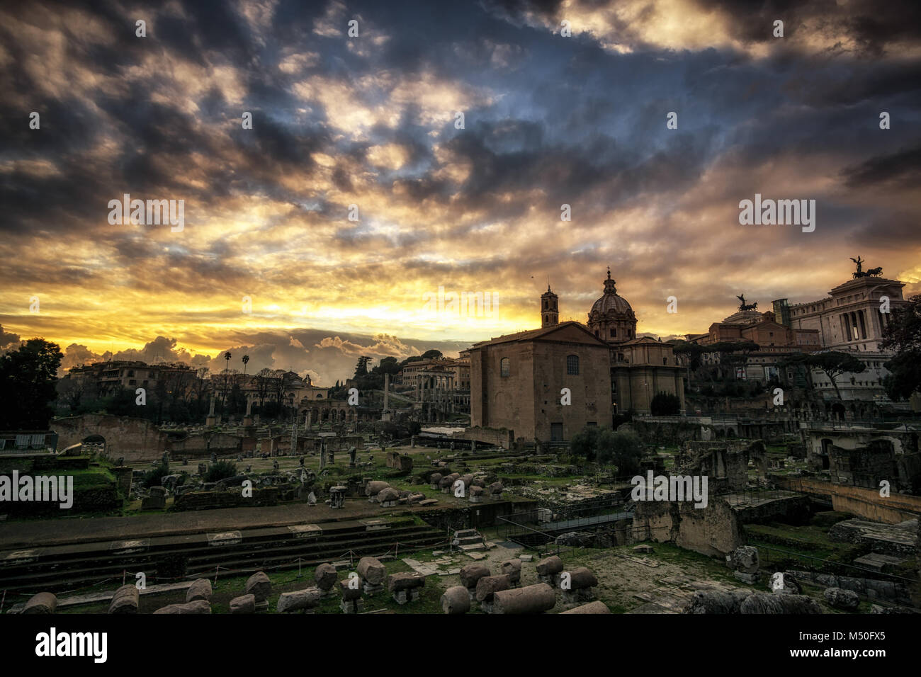 Roman forum at Sunset Stock Photo - Alamy