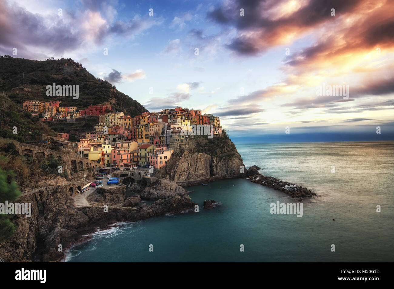 Manarola scenic viewpoint hi-res stock photography and images - Alamy