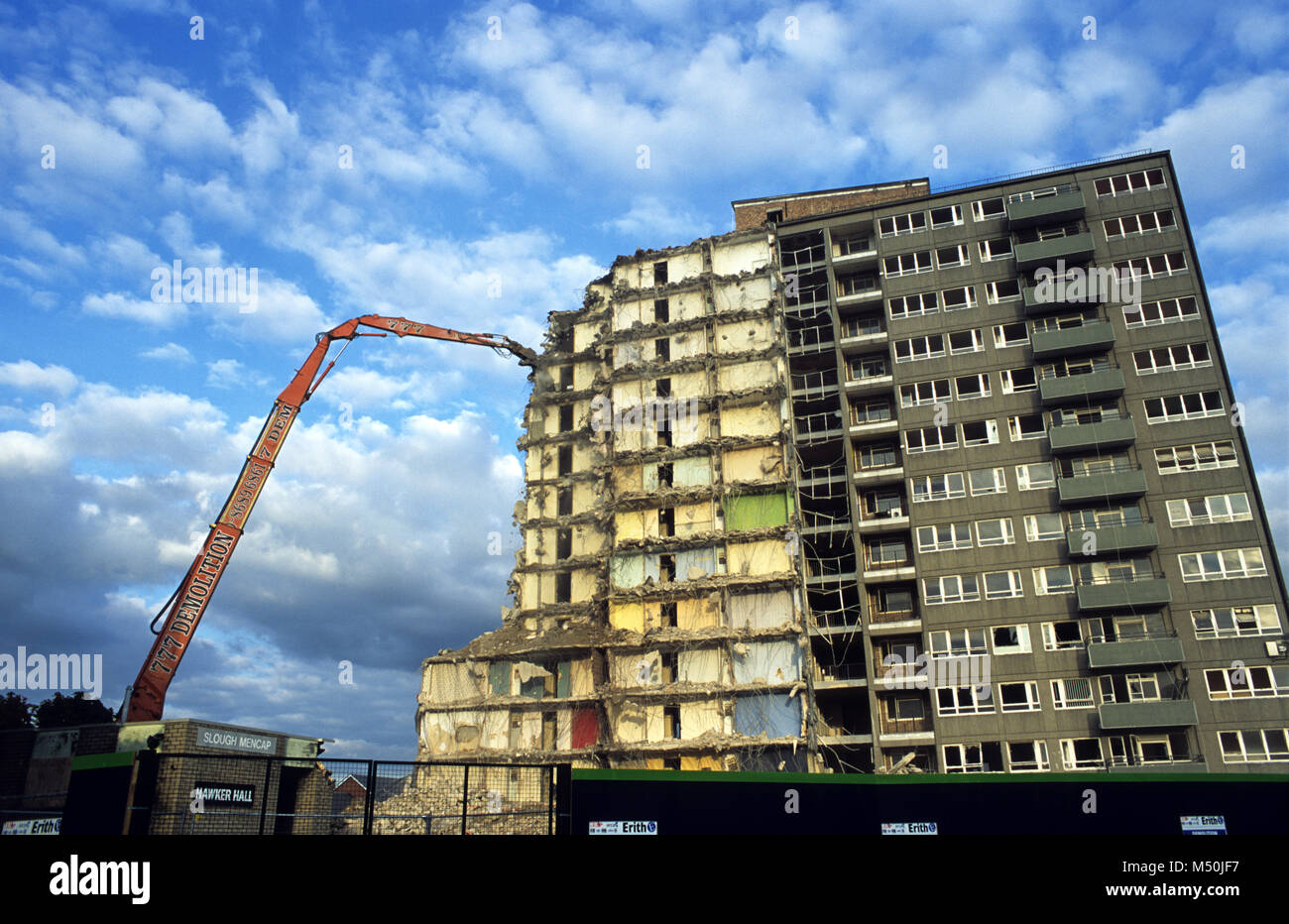 Langley berkshire hi-res stock photography and images - Alamy