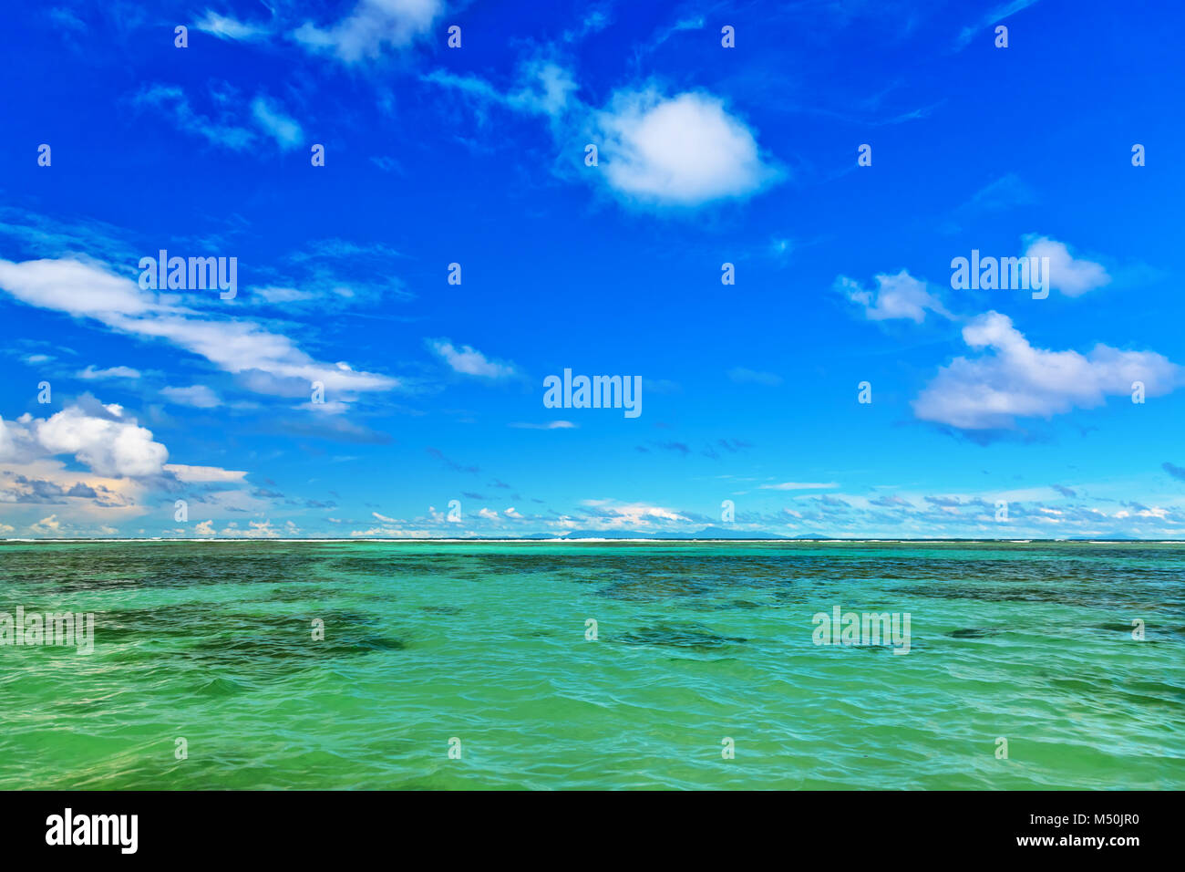 Indian ocean at Seychelles Stock Photo - Alamy