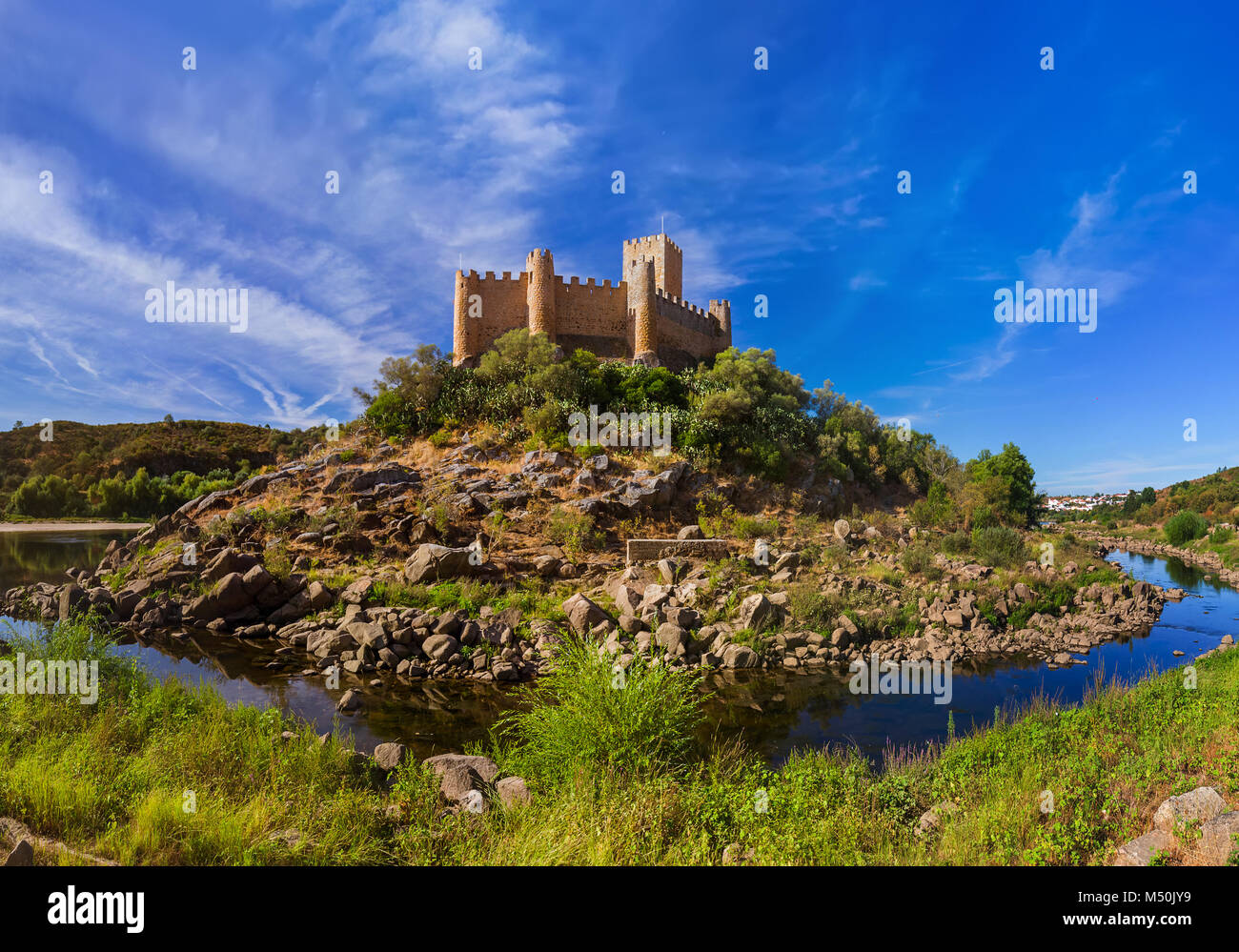 Almourol hi-res stock photography and images - Alamy