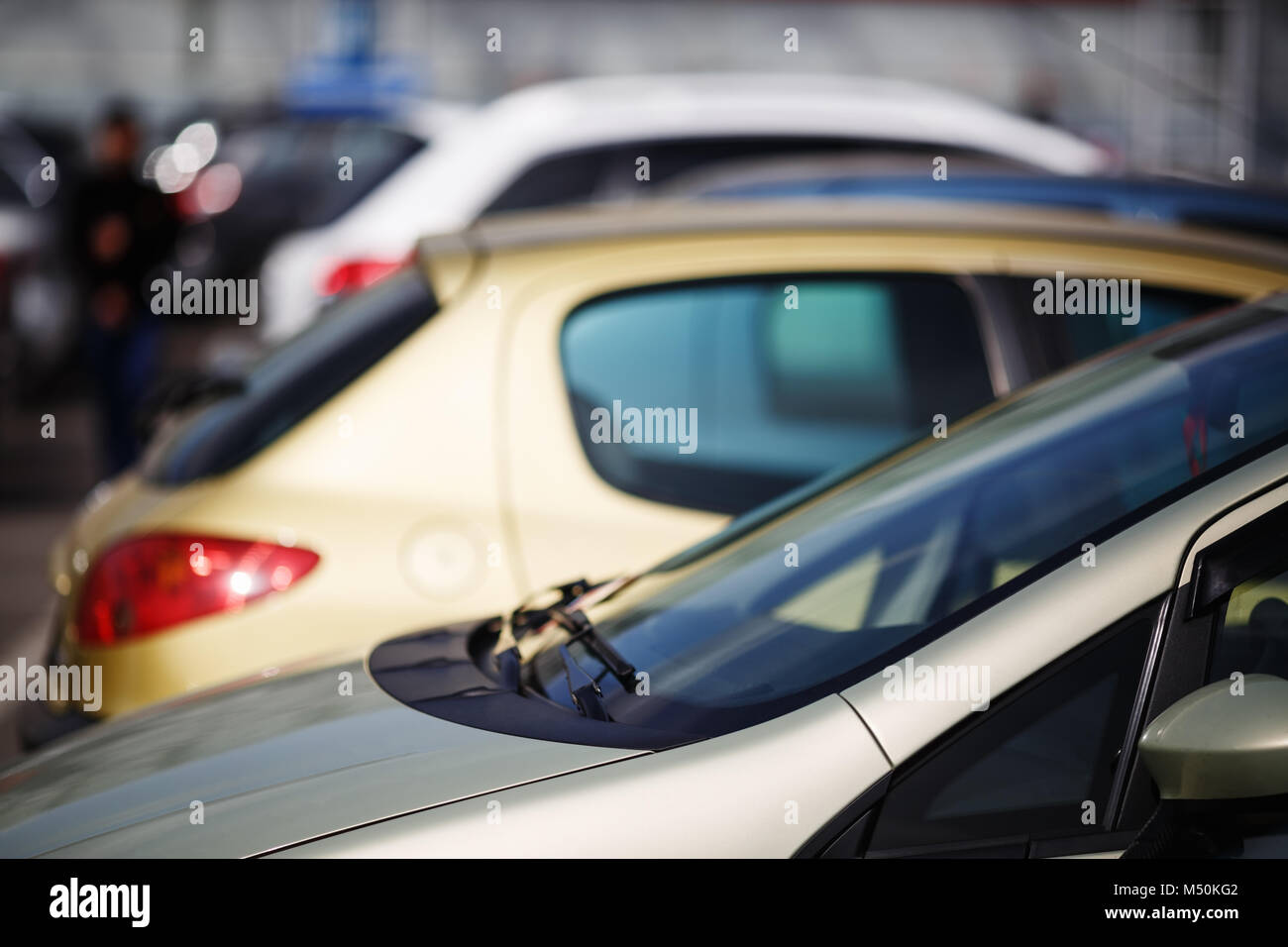 Cars parked too close hi-res stock photography and images - Alamy