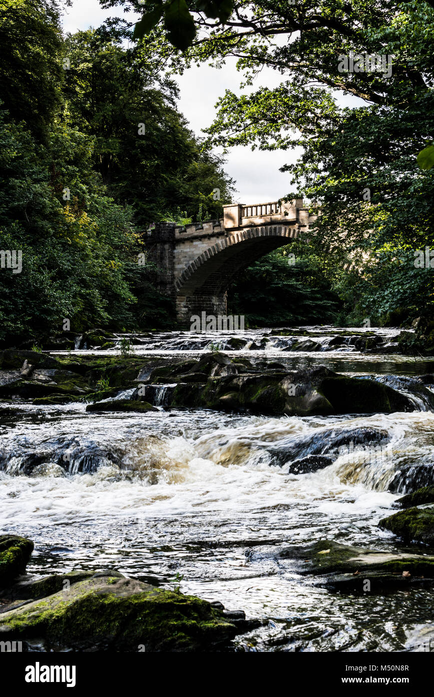 The Nasmyth Bridge spanning the Almond river in Almondell and ...