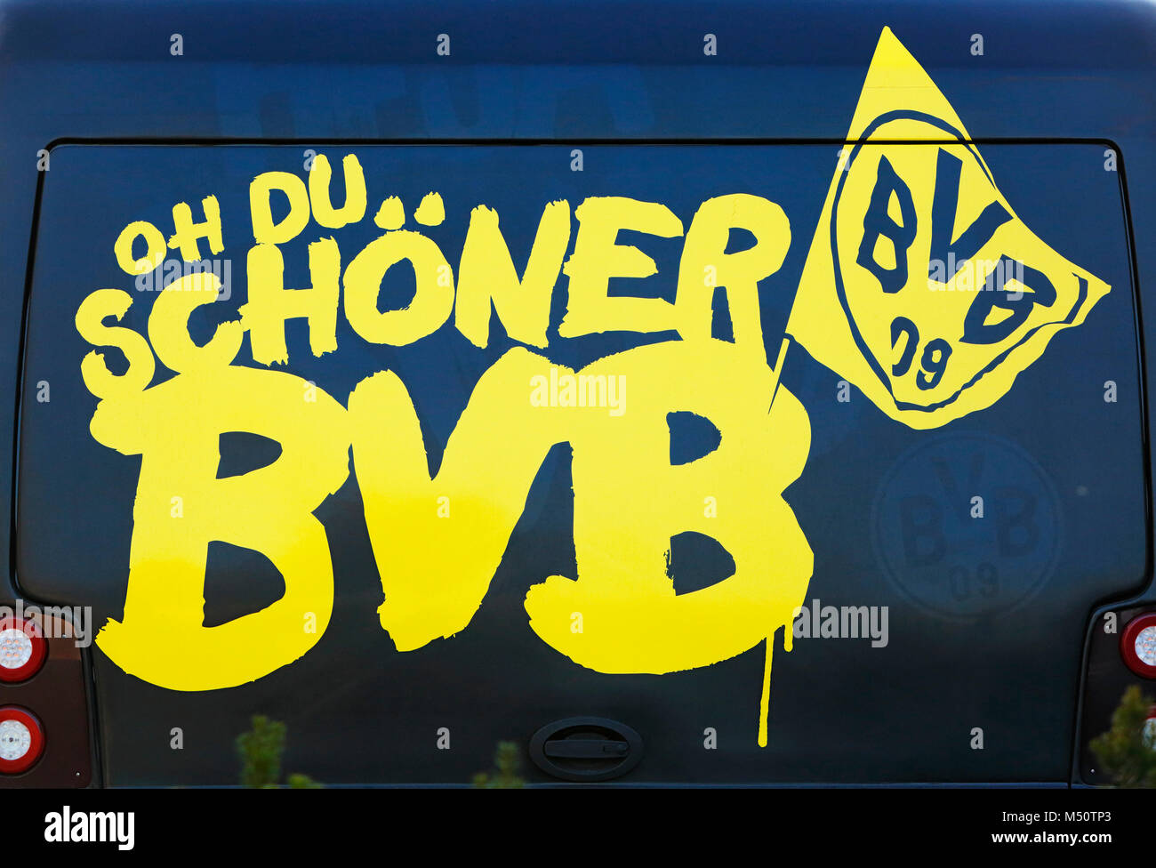 Team bus borussia dortmund sports hi-res stock photography and images ...