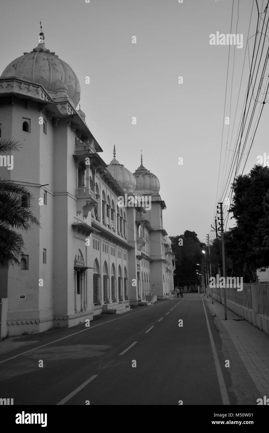 Lucknow hi-res stock photography and images - Alamy