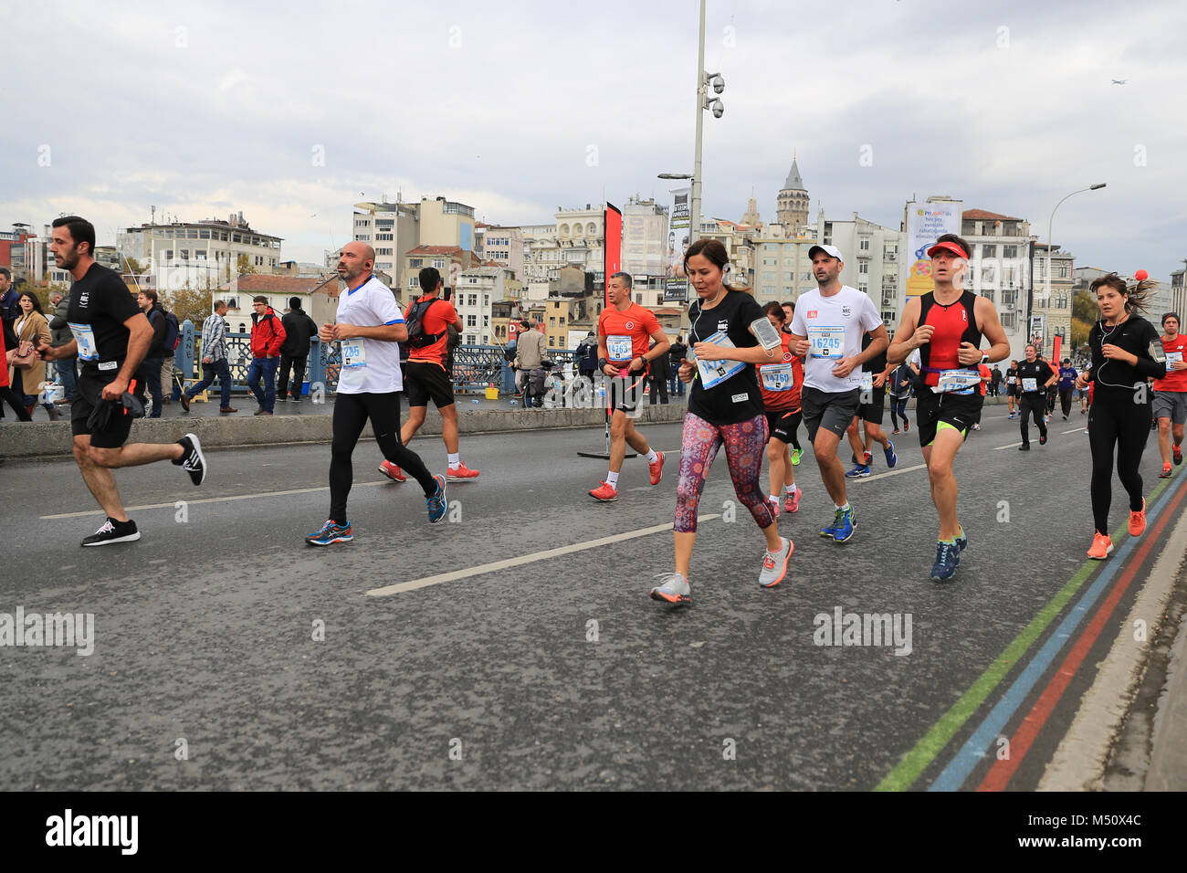 ISTANBUL, TURKEY - NOVEMBER 12, 2017: Athletes running in 39. Istanbul ...