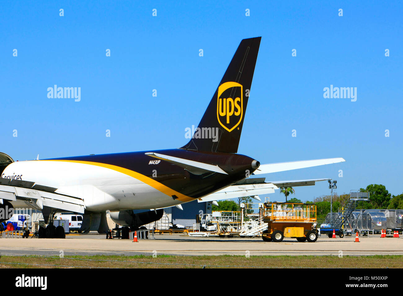Ups cargo plane hi-res stock photography and images - Alamy