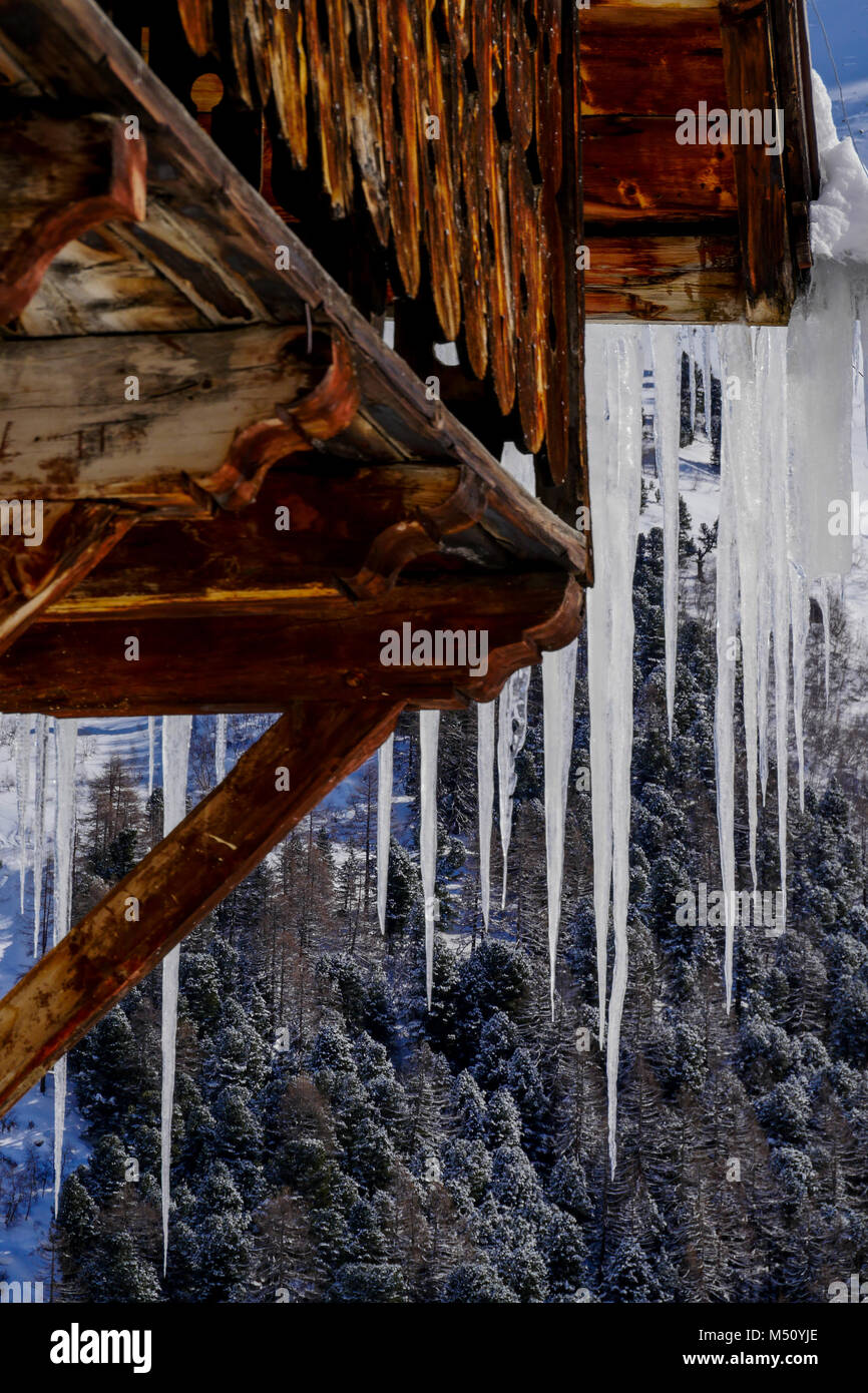 Roof and frozen stalactites hi-res stock photography and images - Alamy