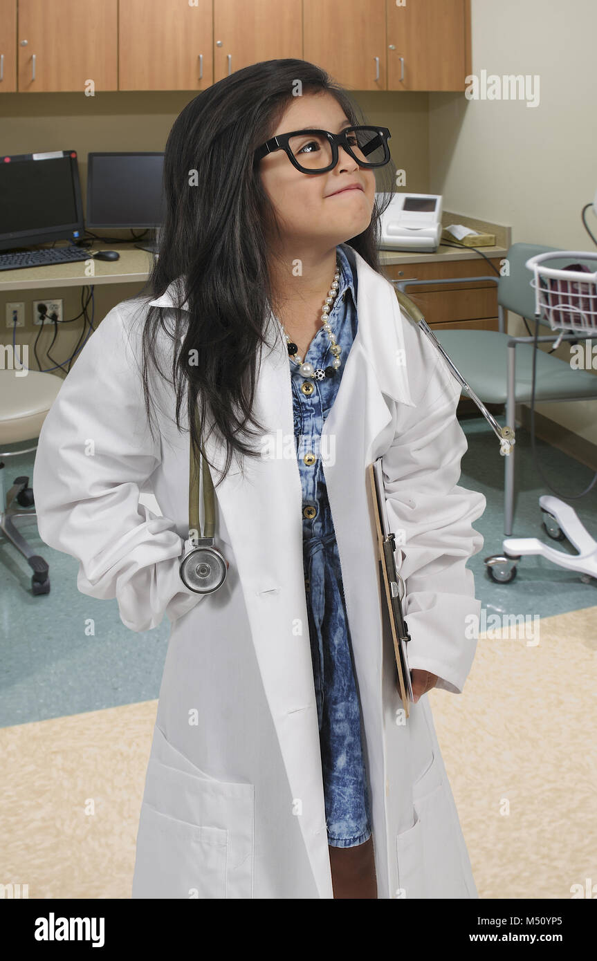 Little Girl Doctor Stock Photo - Alamy