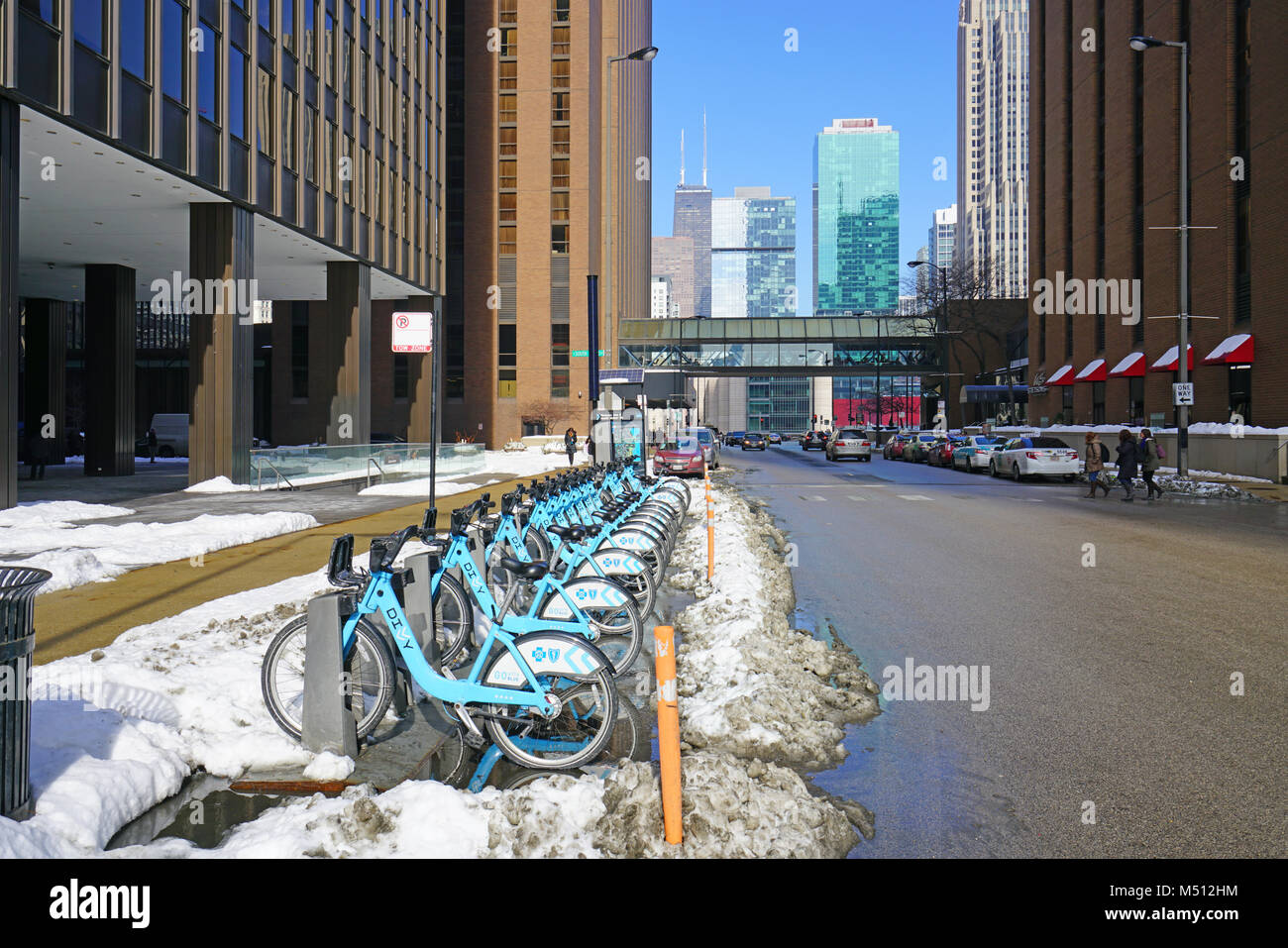 Chicago downtown winter hi-res stock photography and images - Alamy