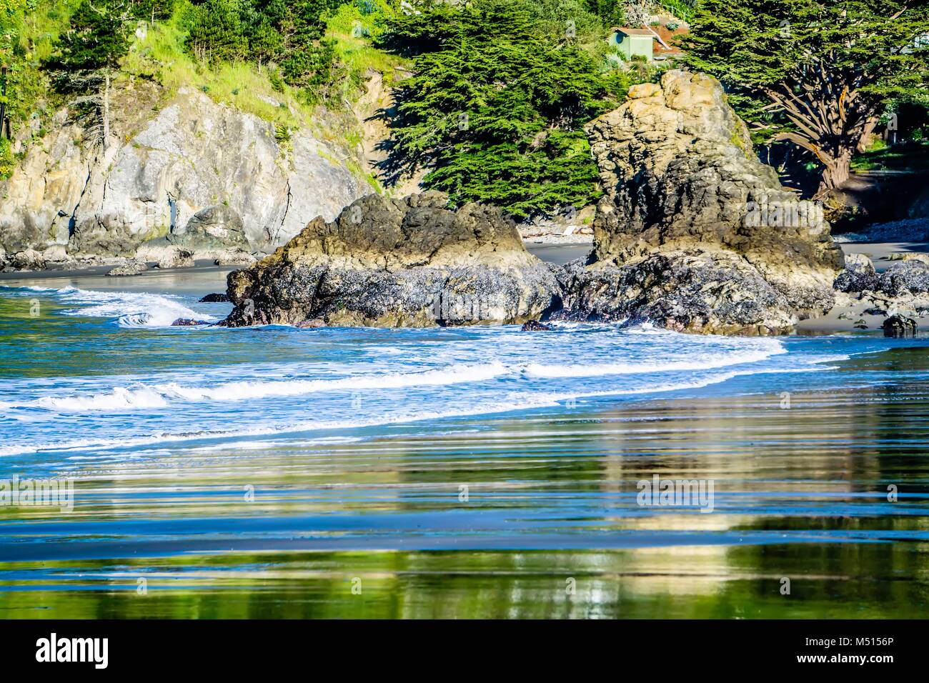 muir beach on pacific ocean coast in california Stock Photo - Alamy