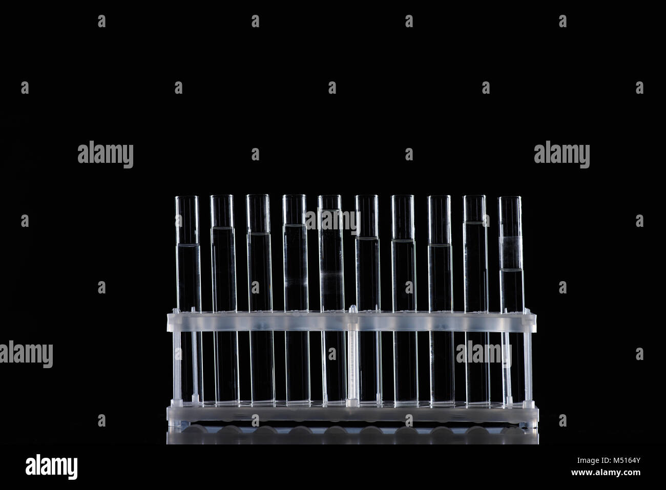 Row test tubes hi-res stock photography and images - Alamy