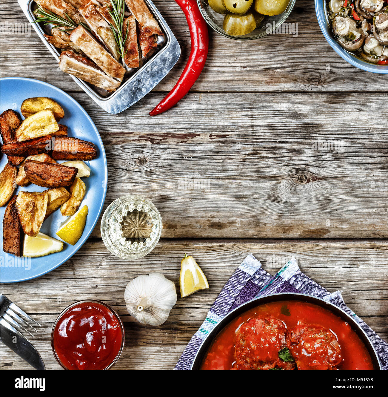 Dining table meals hi-res stock photography and images - Alamy