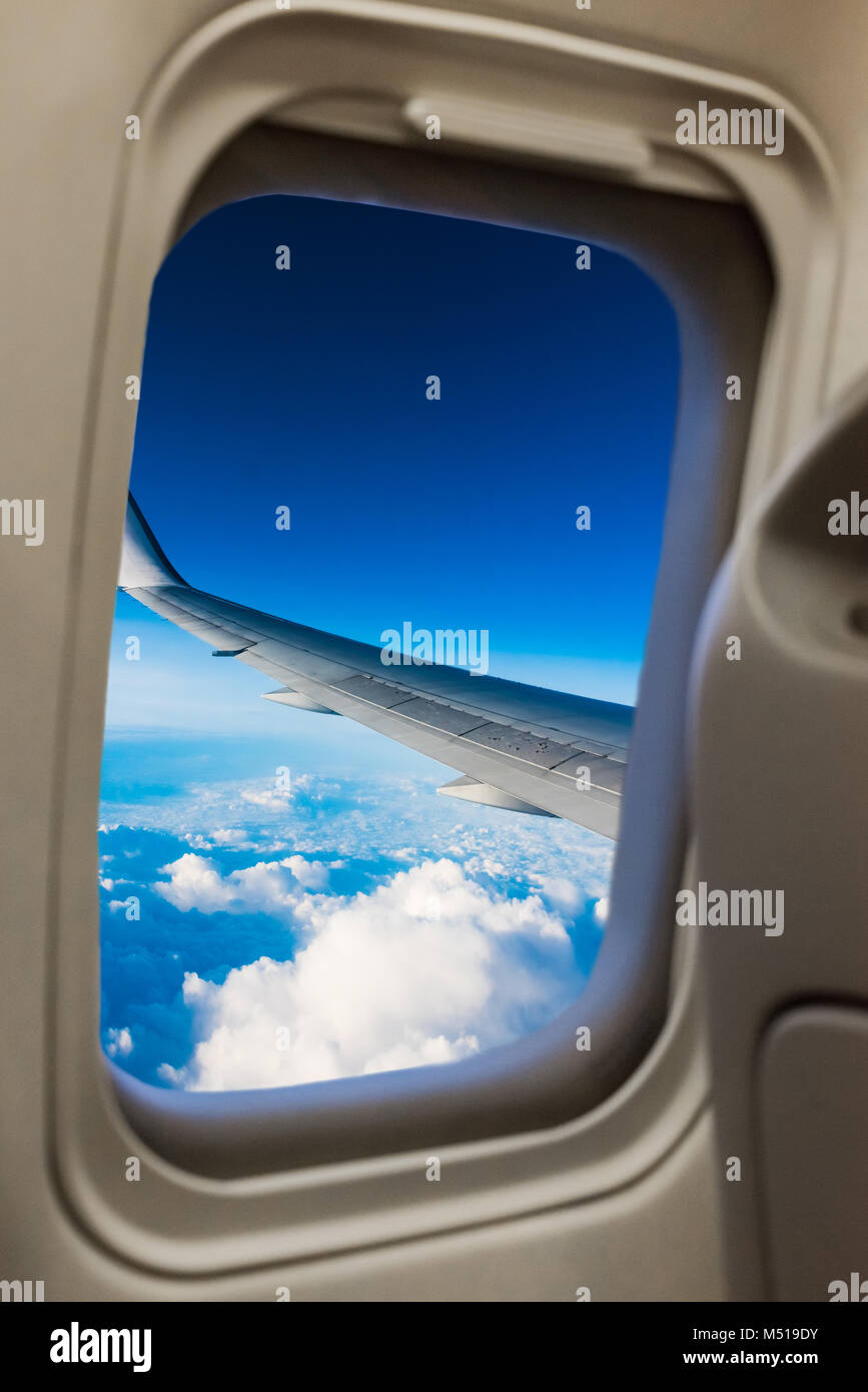 Airplane windows hi-res stock photography and images - Alamy