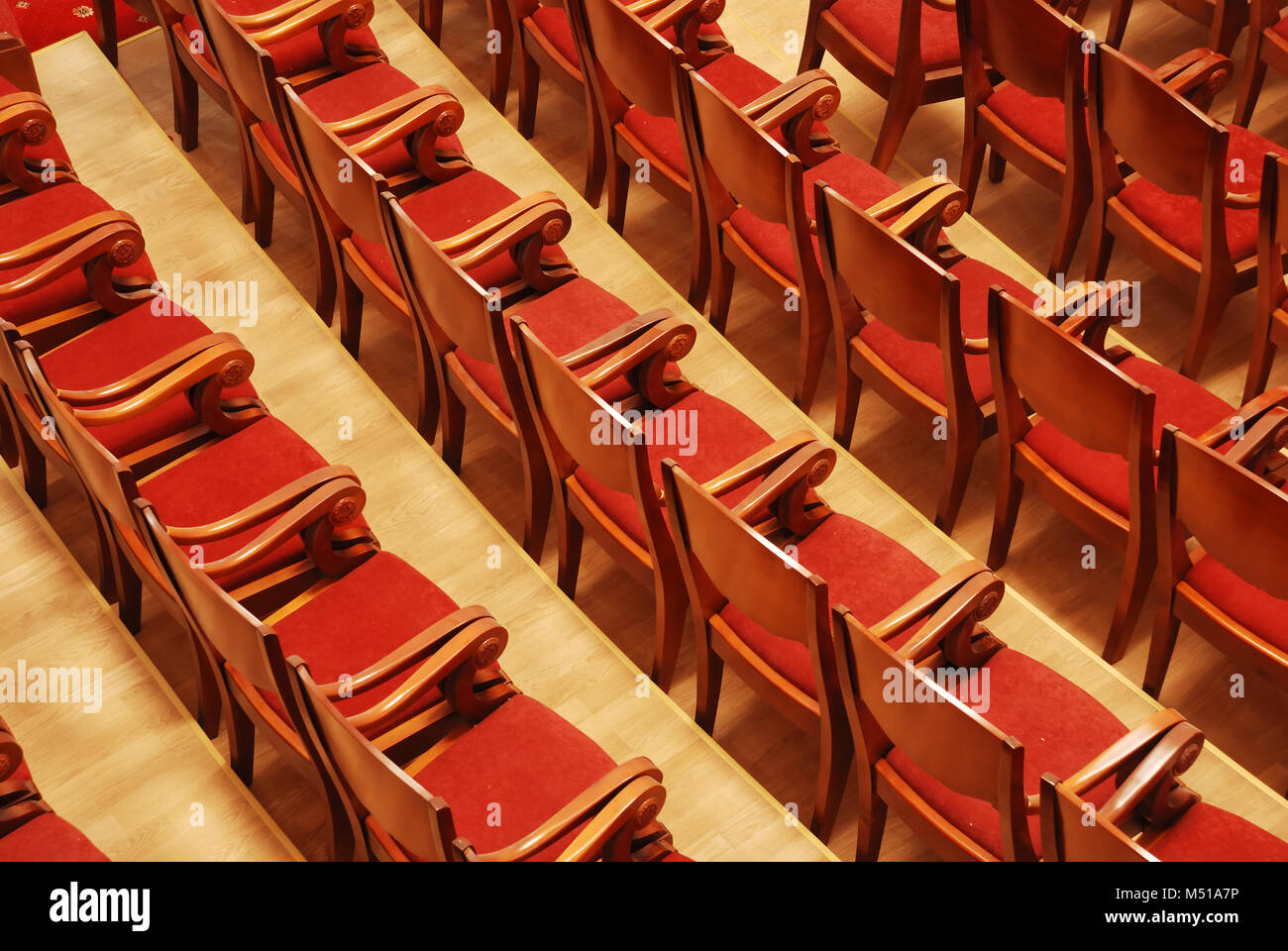 Audience theatre play seat hi-res stock photography and images - Alamy