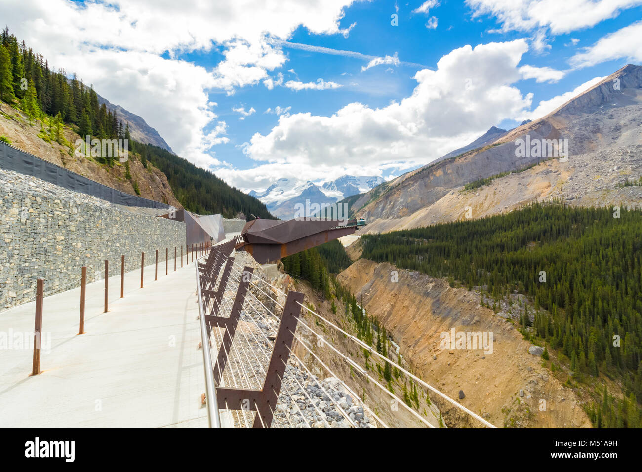 Columbia Icefield Skywalk Athabasca Glacier West Canada Stock Photo - Alamy