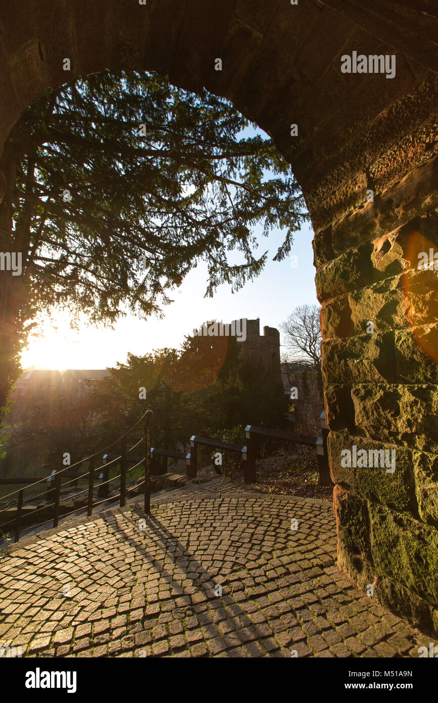 Roman arch and tower hi-res stock photography and images - Alamy
