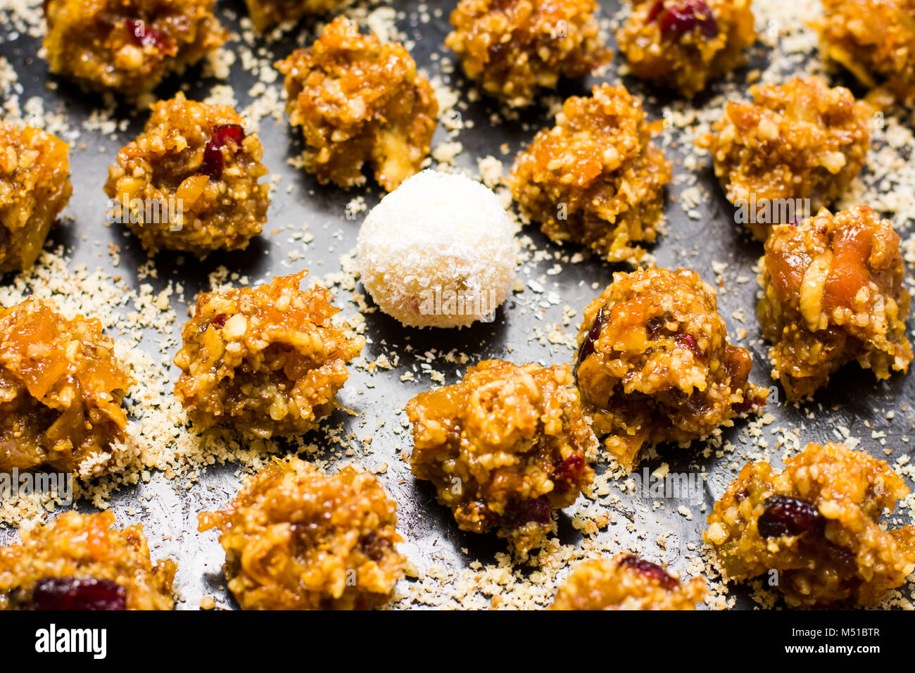 Crunchy homemade dessert cookies on a plate Stock Photo - Alamy
