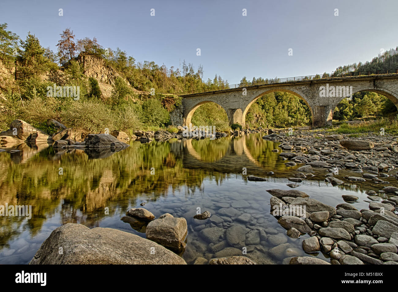 old stone bridge Stock Photo - Alamy