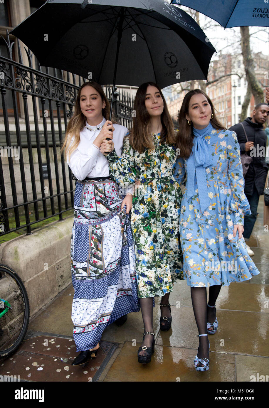 Este danielle alana haim band hi-res stock photography and images - Alamy