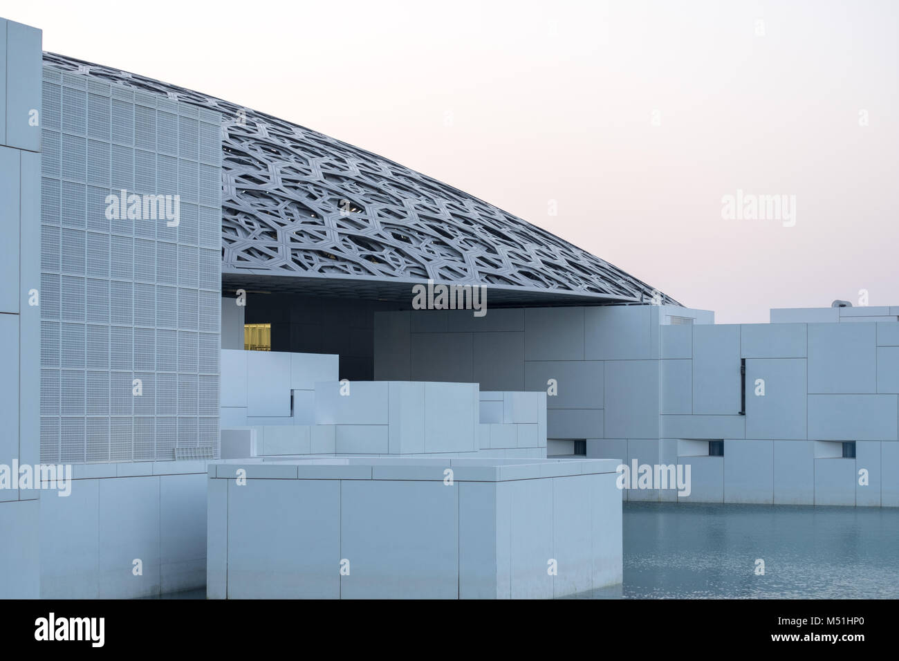 Louvre dome roof hi-res stock photography and images - Alamy